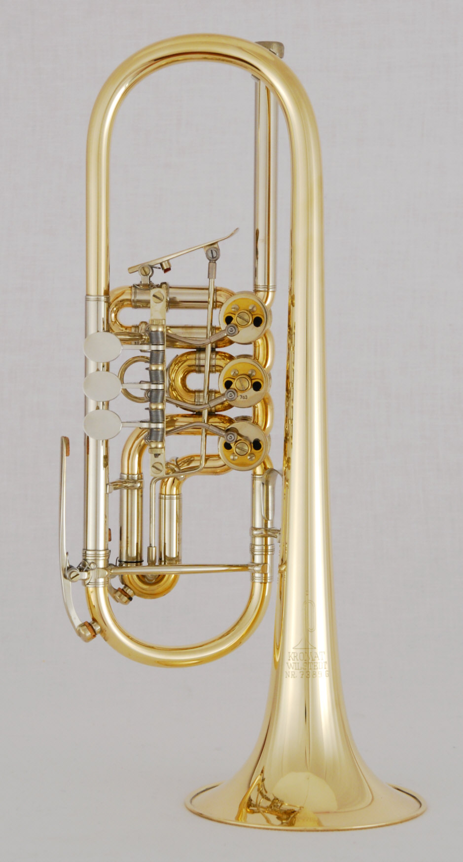 E-trumpet in C with rotary valves